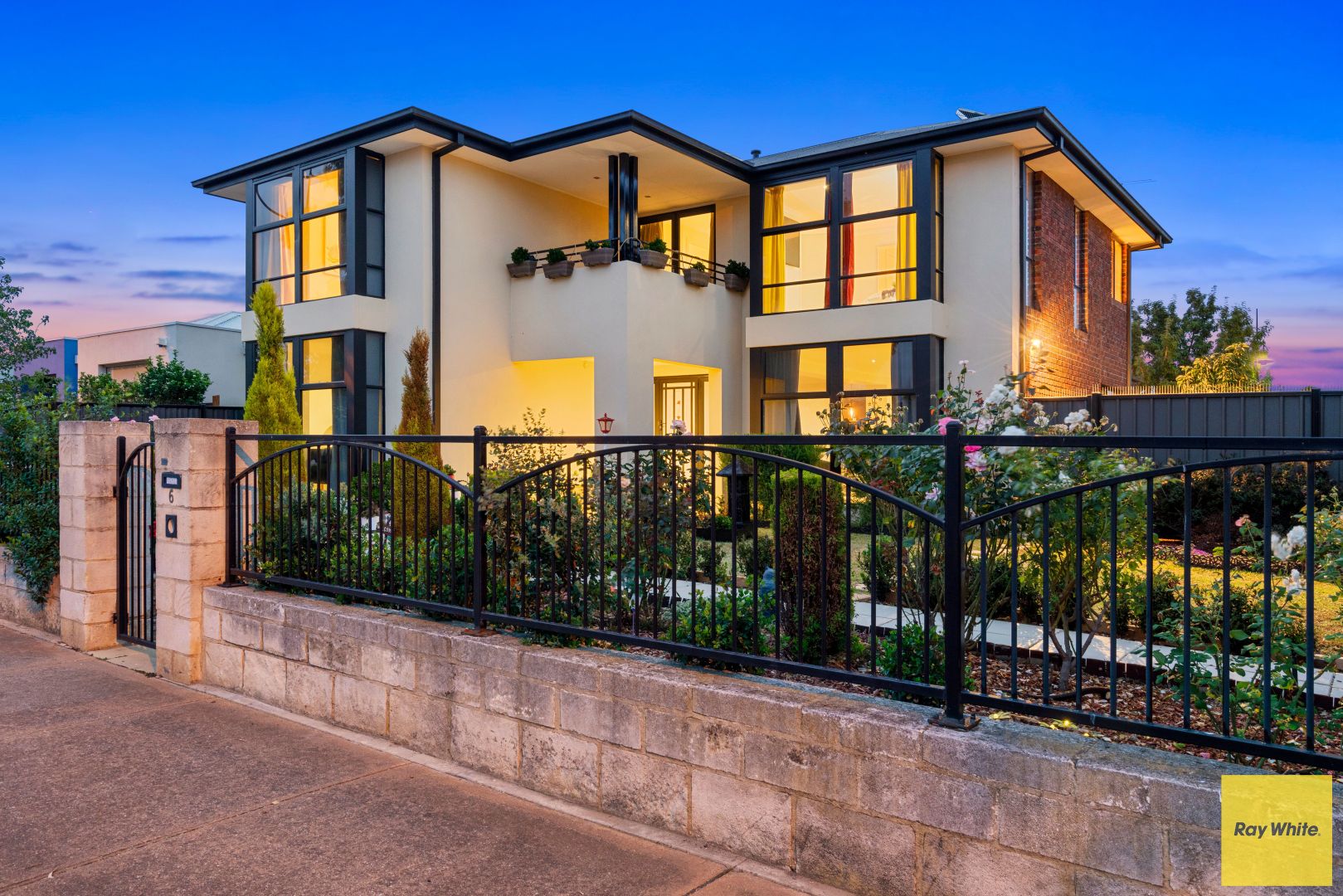 Sold 6 Innisfail Drive, Point Cook VIC 3030 on 04 Jul 2022 - 2017706629 ...