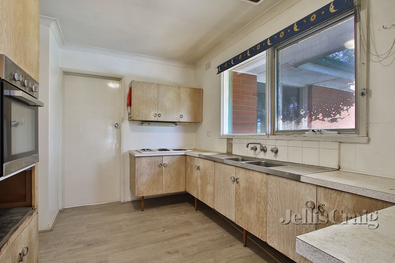 13 Midway Street, Mount Waverley VIC 3149 - House For Rent - $540 | Domain
