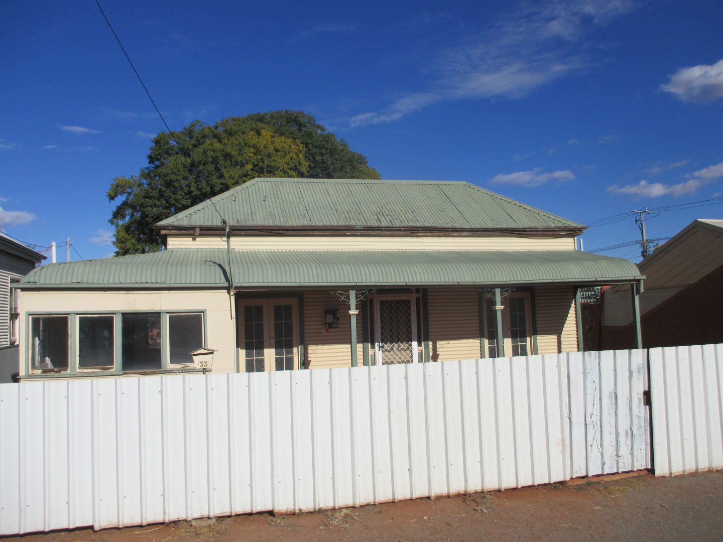 33 Garnet Street, Broken Hill | Property History & Address Research ...