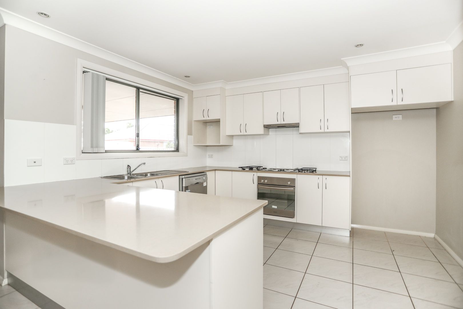 90 Diamond Drive, Orange NSW 2800 - House For Rent | Domain