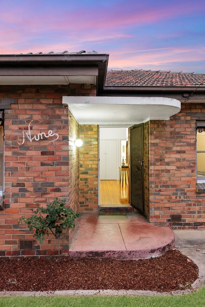 9 Long Street, Mentone VIC 3194 - House For Rent - $475 | Domain