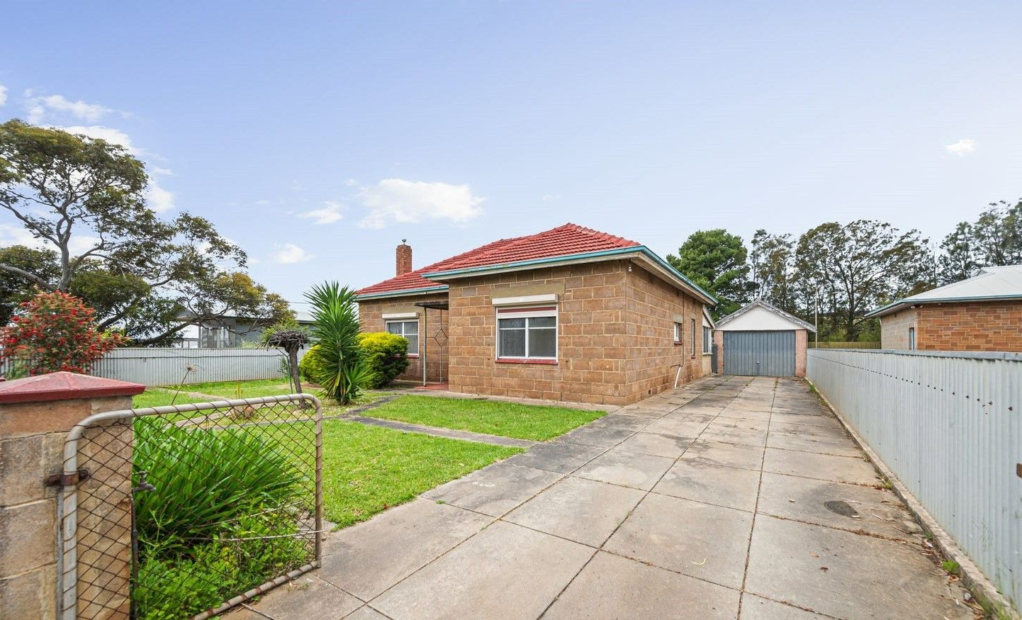 82 Victor Harbor Rd, Old Noarlunga SA 5168 - House For Rent - $460 | Domain