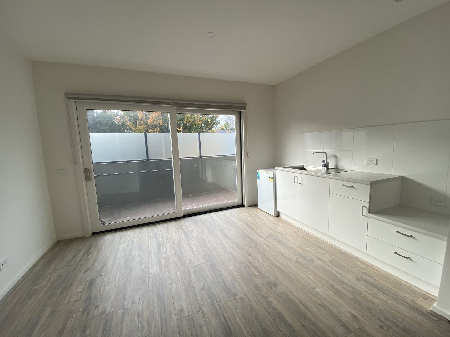 Room 9/98 Commercial Road, Footscray VIC 3011 - House For Rent | Domain