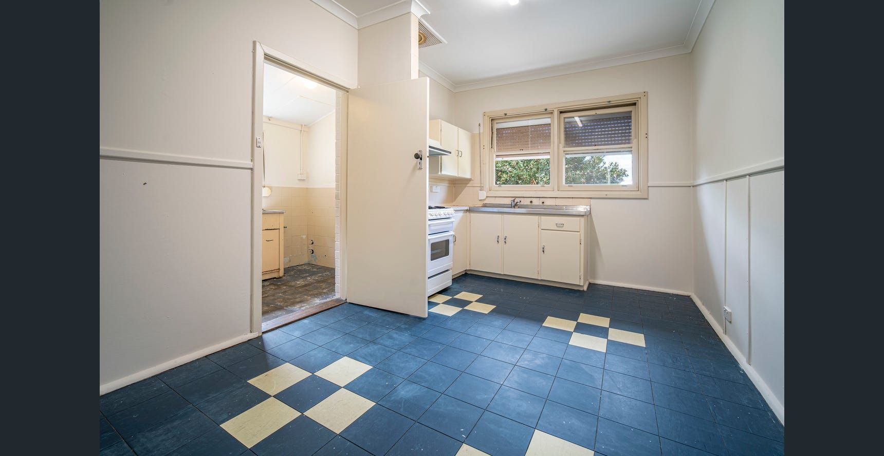 19 Kennerly Street, Cloverdale WA 6105 - House For Rent | Domain