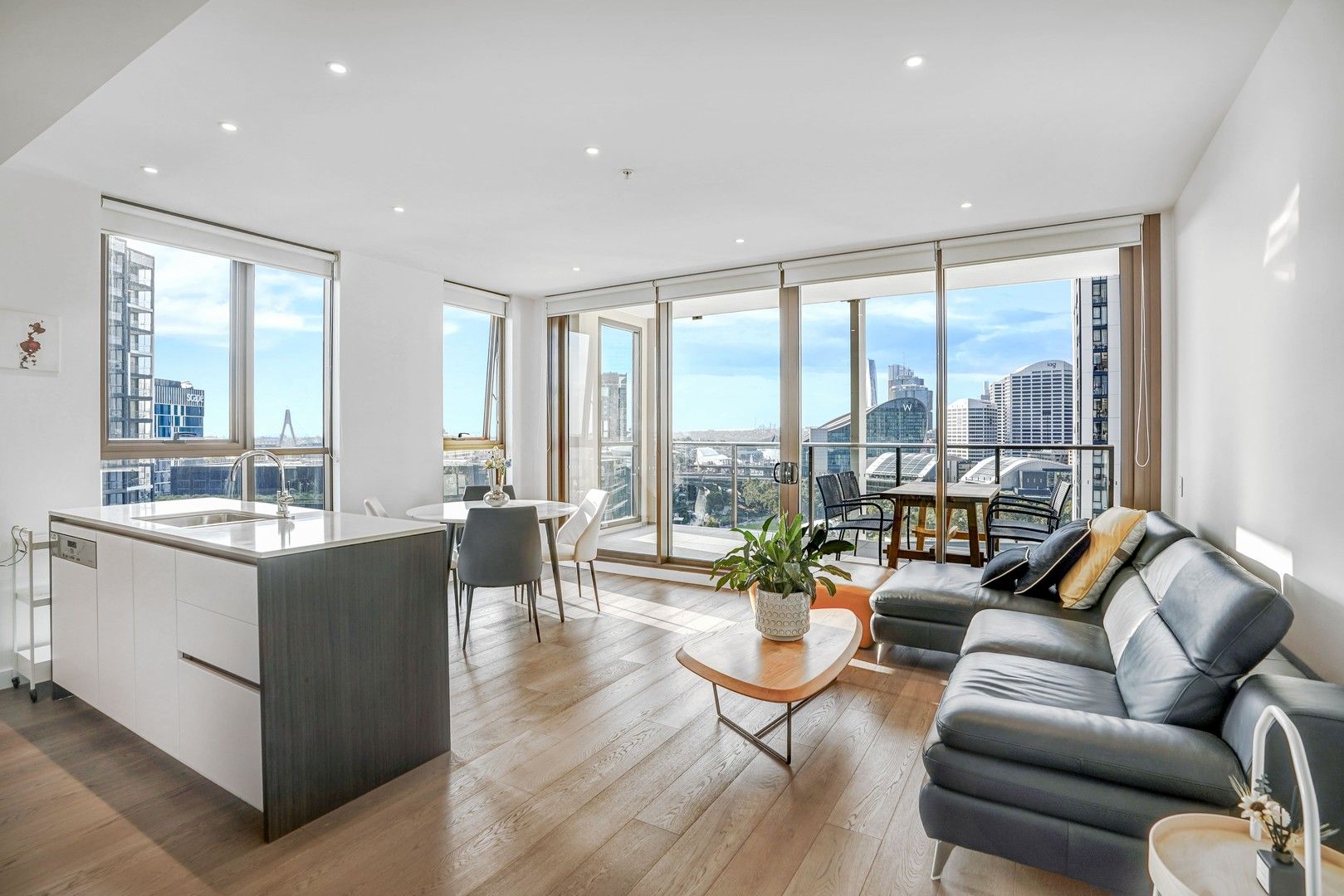 Level 18, 1808/82 Hay Street, Haymarket NSW 2000 - Apartment For Rent ...
