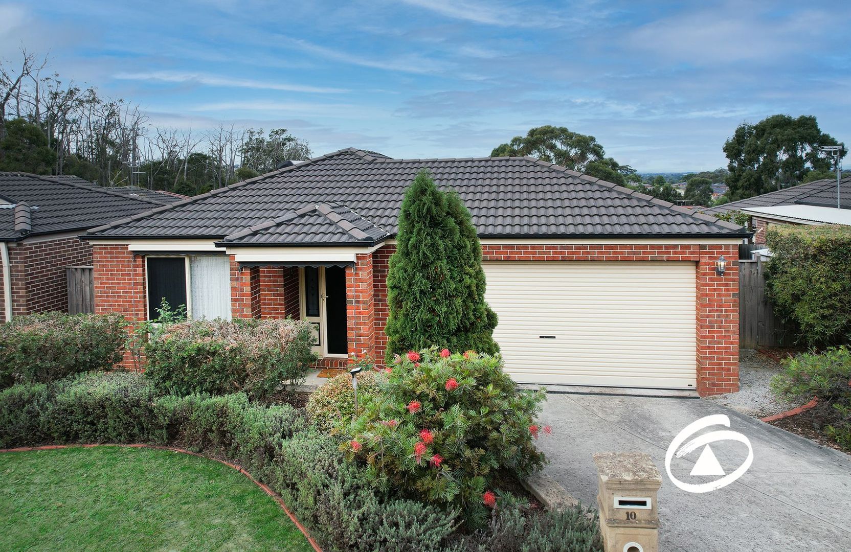 10 Johnsons Place, Pakenham | Property History & Address Research | Domain
