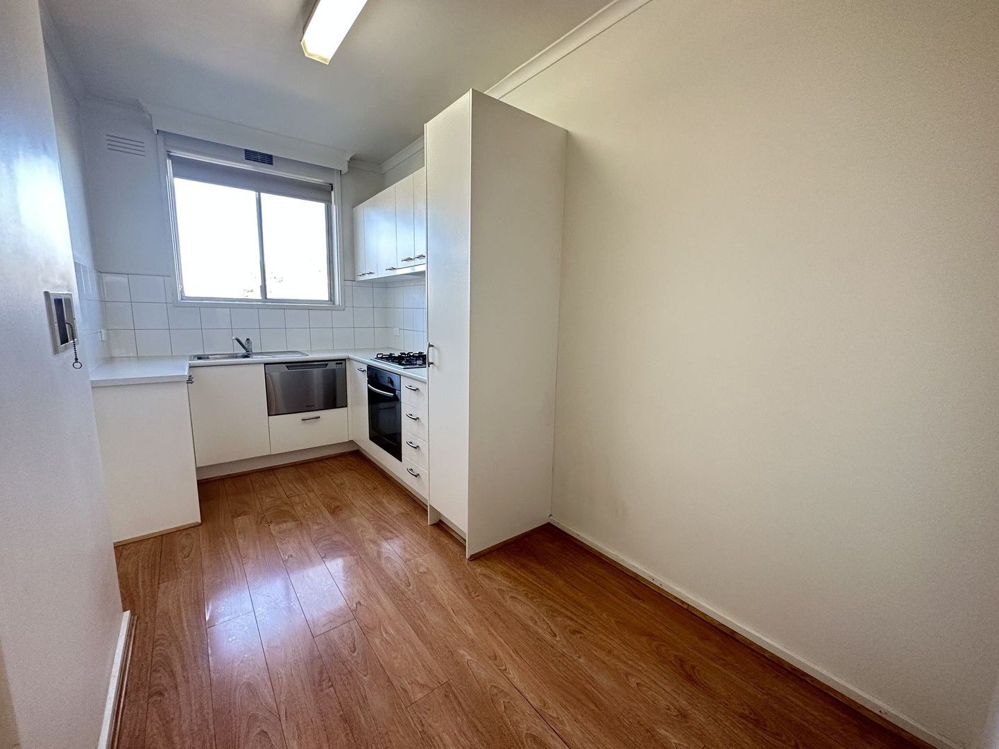4/3 Alexandra Avenue, Elsternwick VIC 3185 - Apartment For Rent | Domain