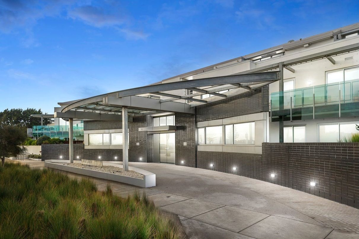 50/15 Beach Road, Hampton VIC 3188 - Apartment For Rent - $920 | Domain