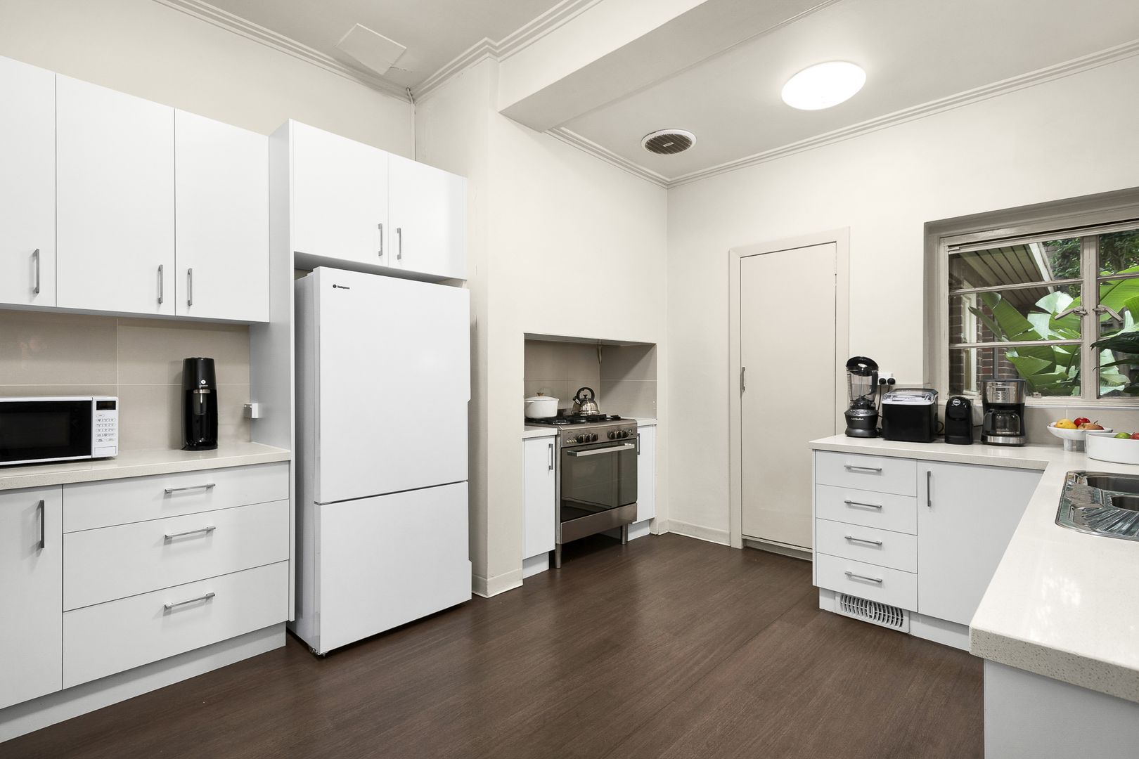 2 Edzell Avenue, Toorak VIC 3142 - House For Rent | Domain