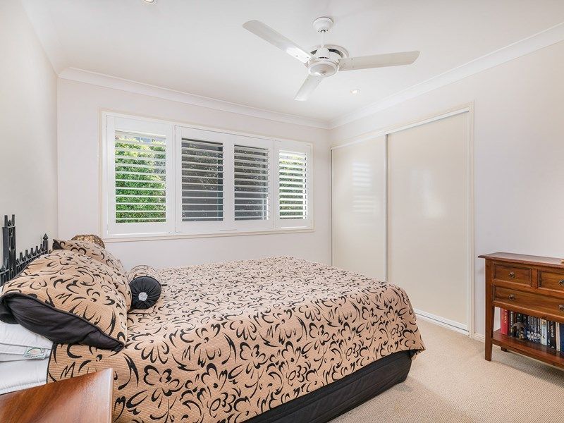 8 Piccadilly Place, Carindale QLD 4152 - House For Rent | Domain