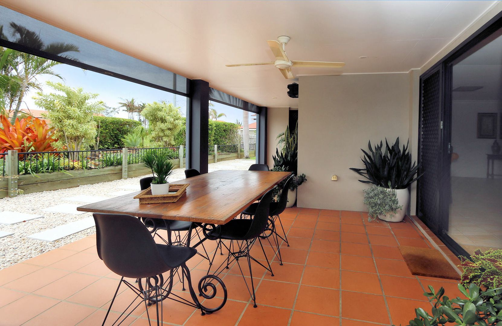 23 Chantelle Cct, Coral Cove QLD 4670 | Domain