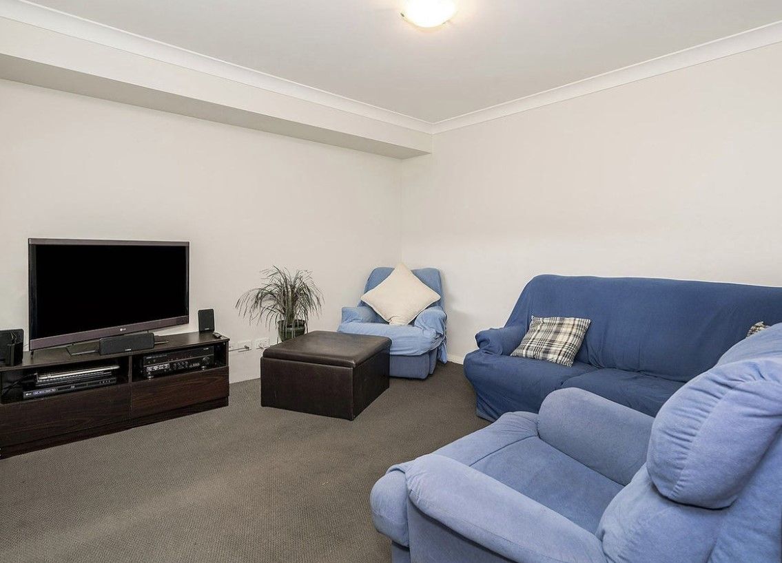 35 Dunnart Street, Aberglasslyn NSW 2320 - House For Rent | Domain