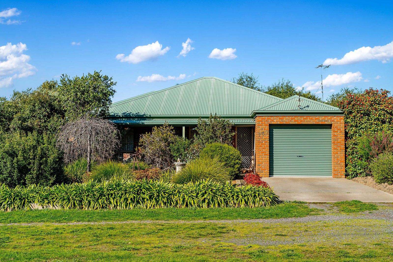 137 Lockwood Road, Kangaroo Flat VIC 3555 - House For Rent | Domain