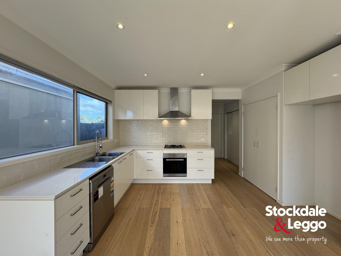 70 Frontier Avenue, Greenvale VIC 3059 - House For Rent - $580 | Domain