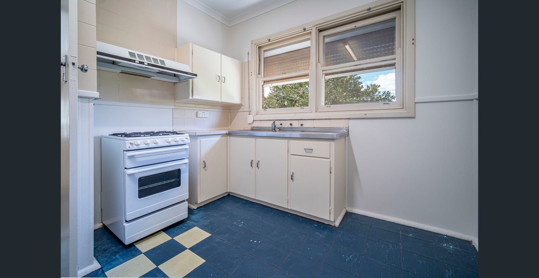 19 Kennerly Street, Cloverdale WA 6105 - House For Rent | Domain