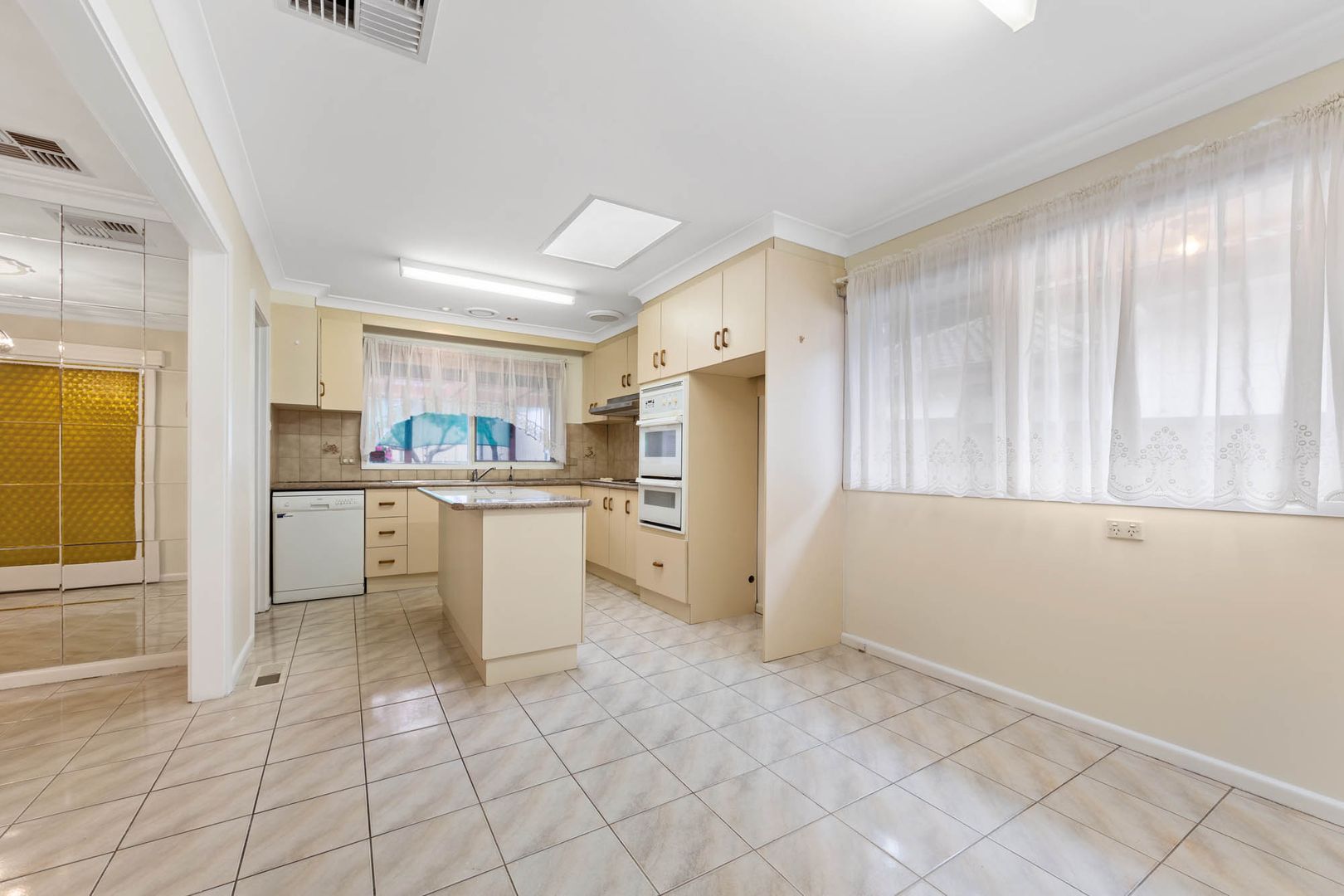 19 Vickers Avenue, Strathmore Heights VIC 3041 - House For Rent | Domain