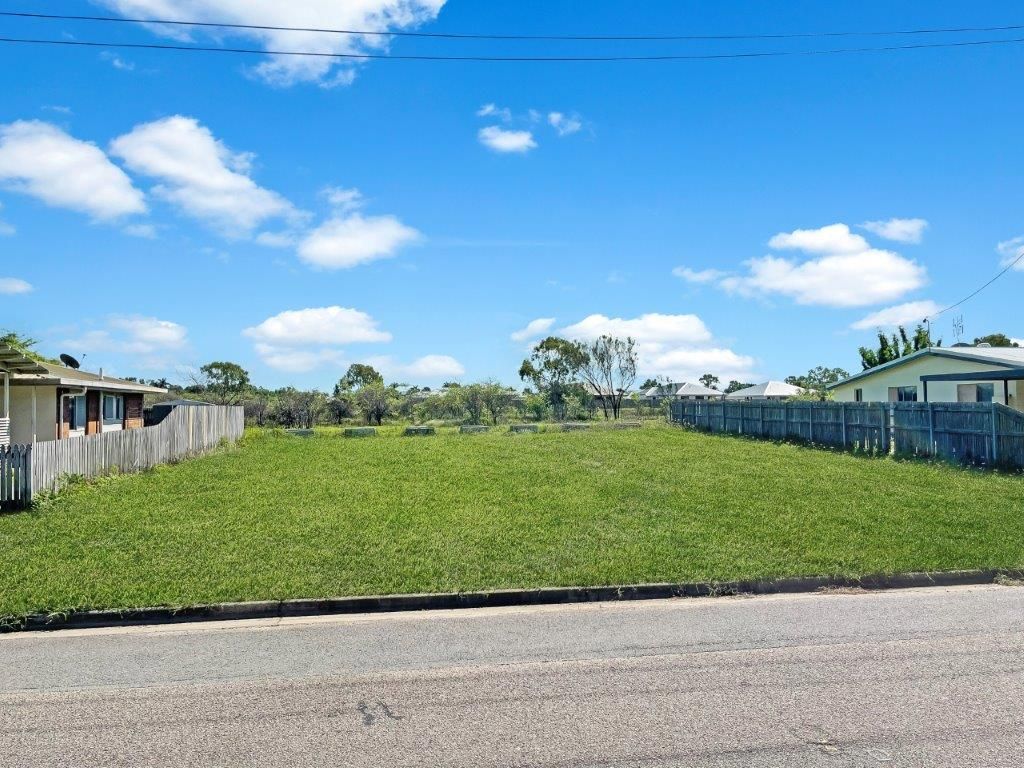 32 Josephine Cres, Rasmussen QLD 4815 | Domain