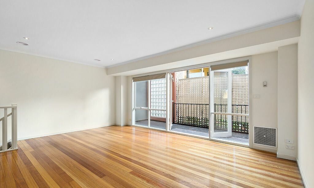 2/162 Inkerman Street, St Kilda VIC 3182 - House For Rent - $750 | Domain