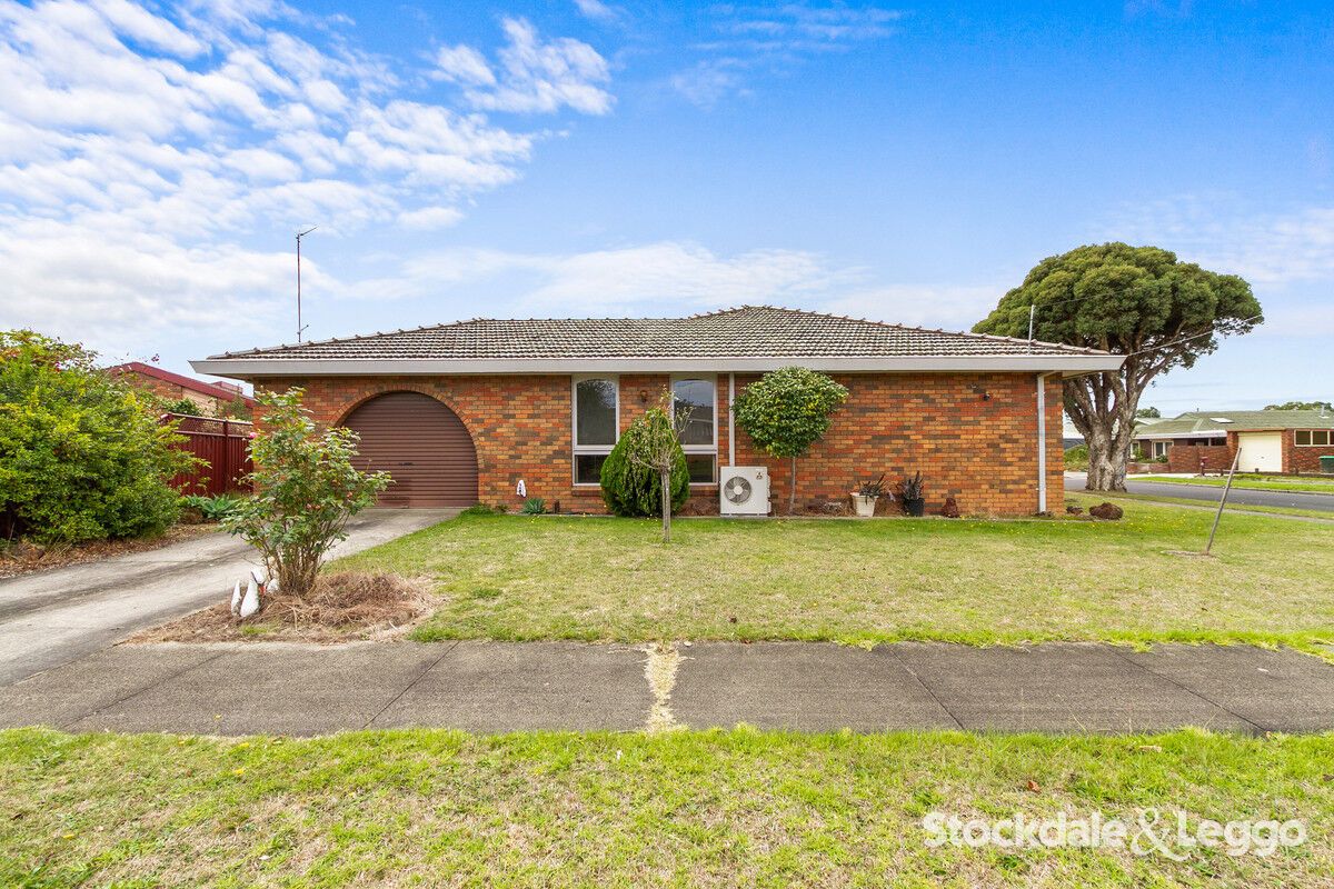 13 Oak Court, Morwell VIC 3840 - House For Rent | Domain