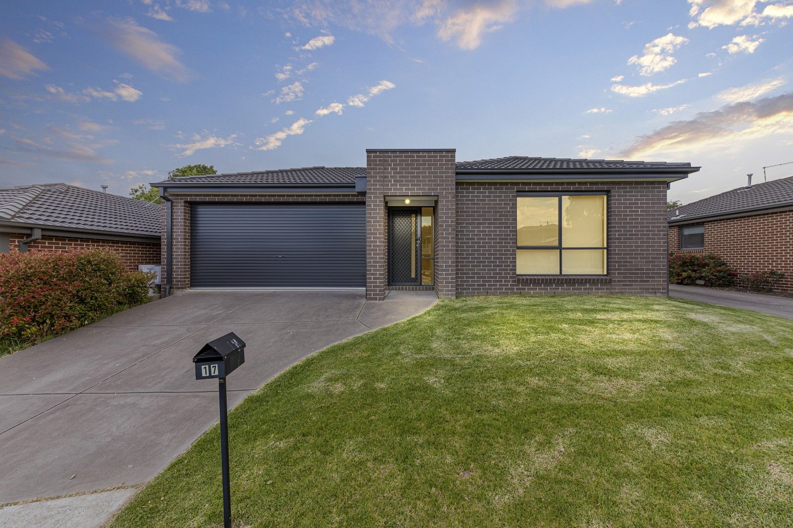 17 Torre Road, Pakenham VIC 3810 | Domain