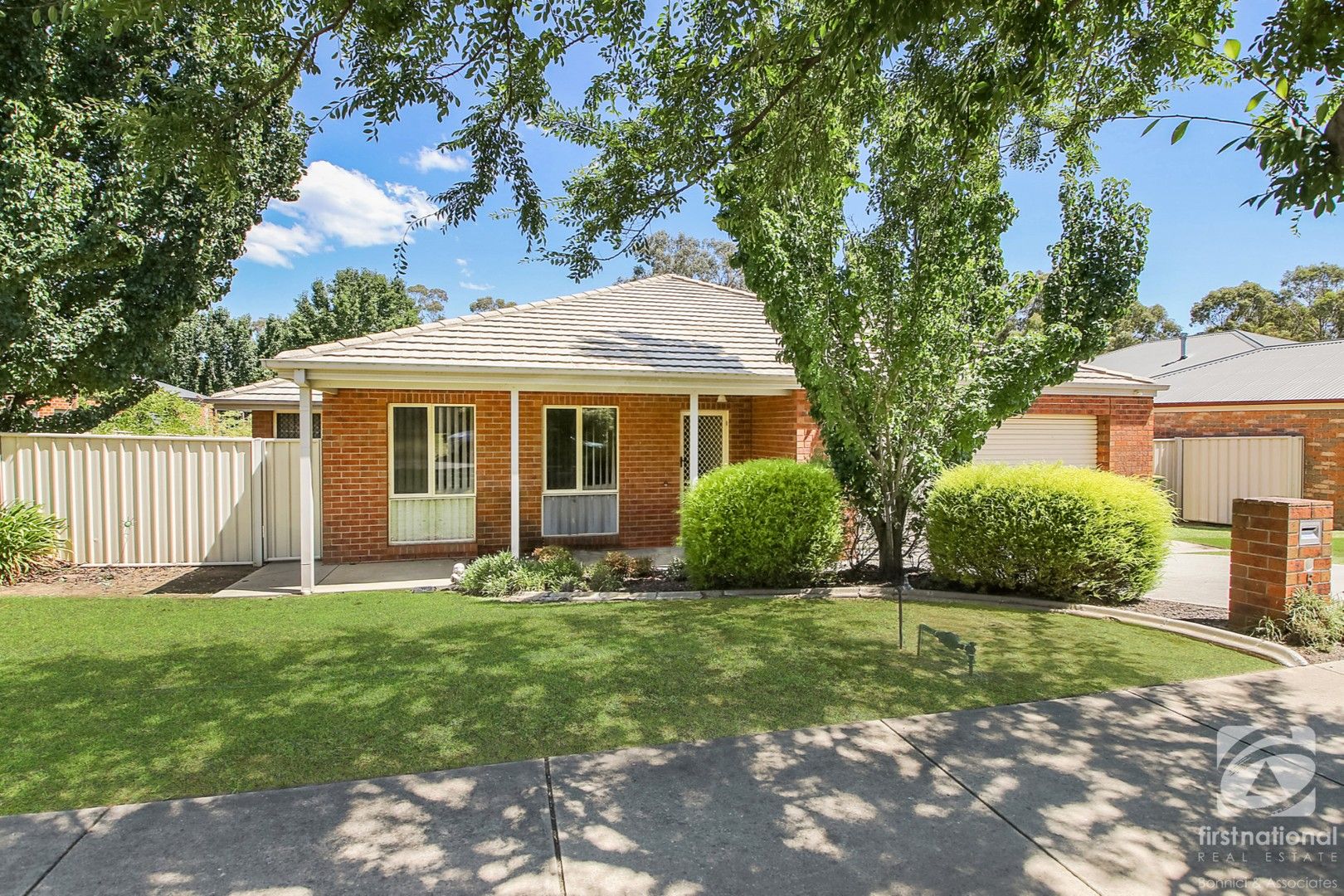Bandiana VIC 3691 - 4 beds house for Sale, $675,000 - 2019013257 | Domain