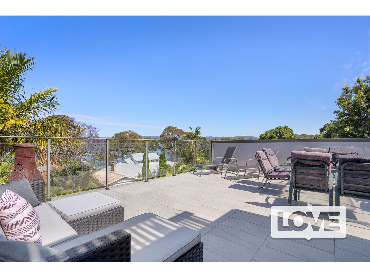 Bolton Point NSW 2283 - 5 beds house for Sale, Price Guide $1,450,000 ...