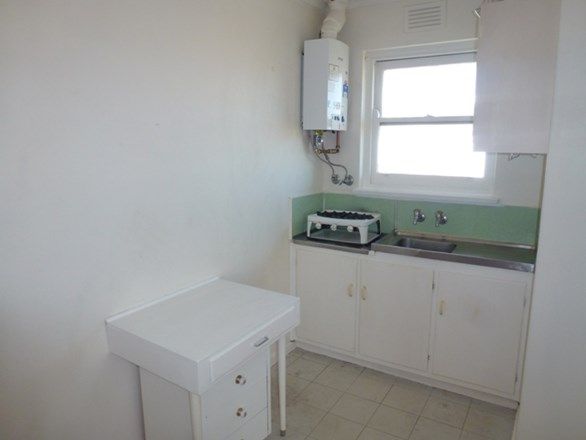 24/82 Beaconsfield Parade, Albert Park VIC 3206 - Apartment For Rent ...