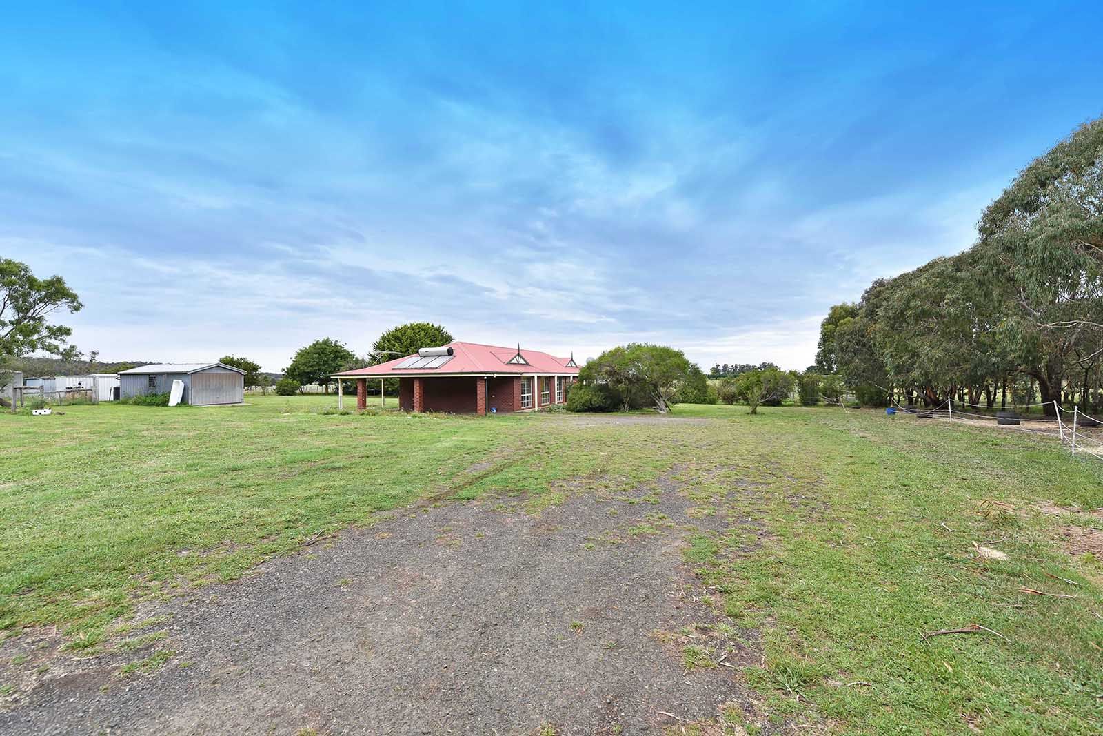 2 Toomeys Lane, Chintin VIC 3756 - House For Rent - $650 | Domain