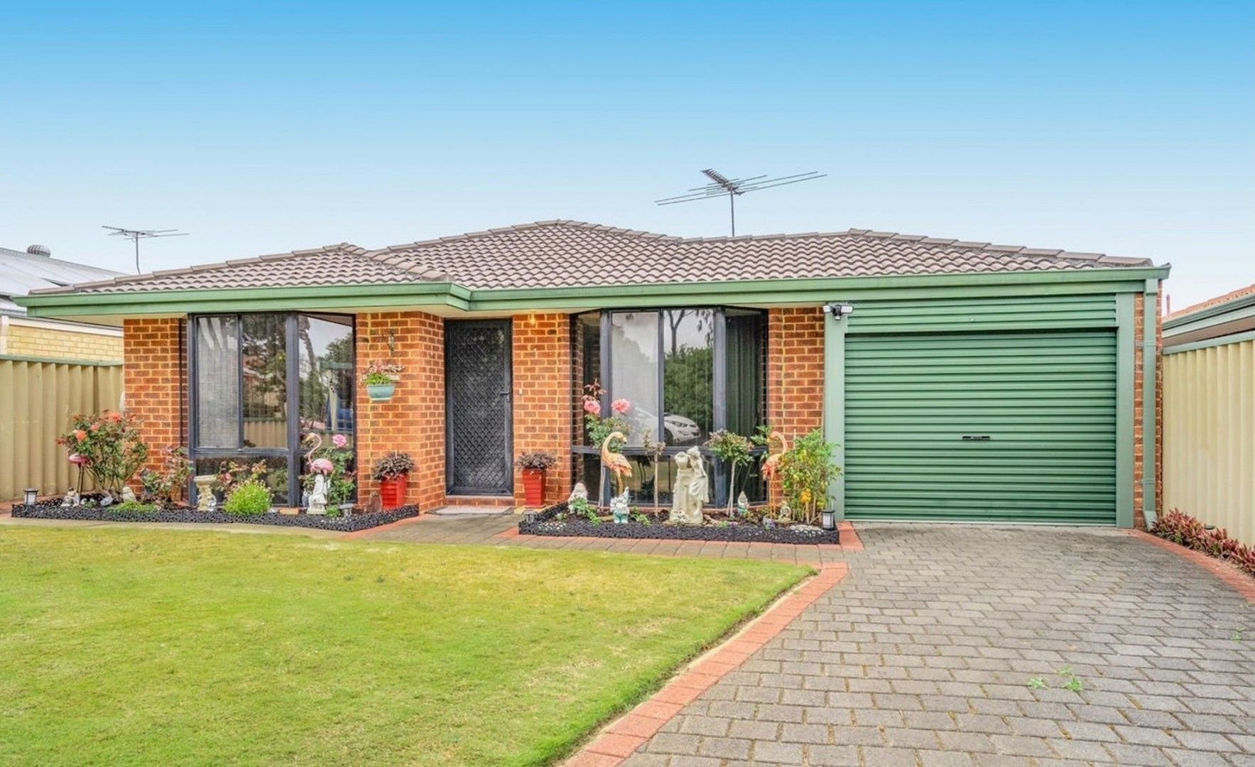 4 Isdell Mews, Waikiki WA 6169 - House For Rent | Domain