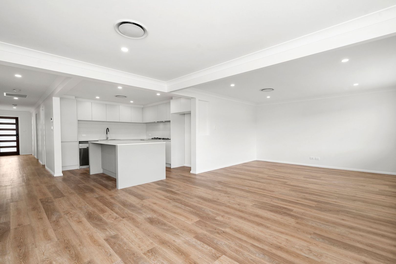 2/13 Huxtable Pl, Goulburn NSW 2580 - Duplex For Rent | Domain