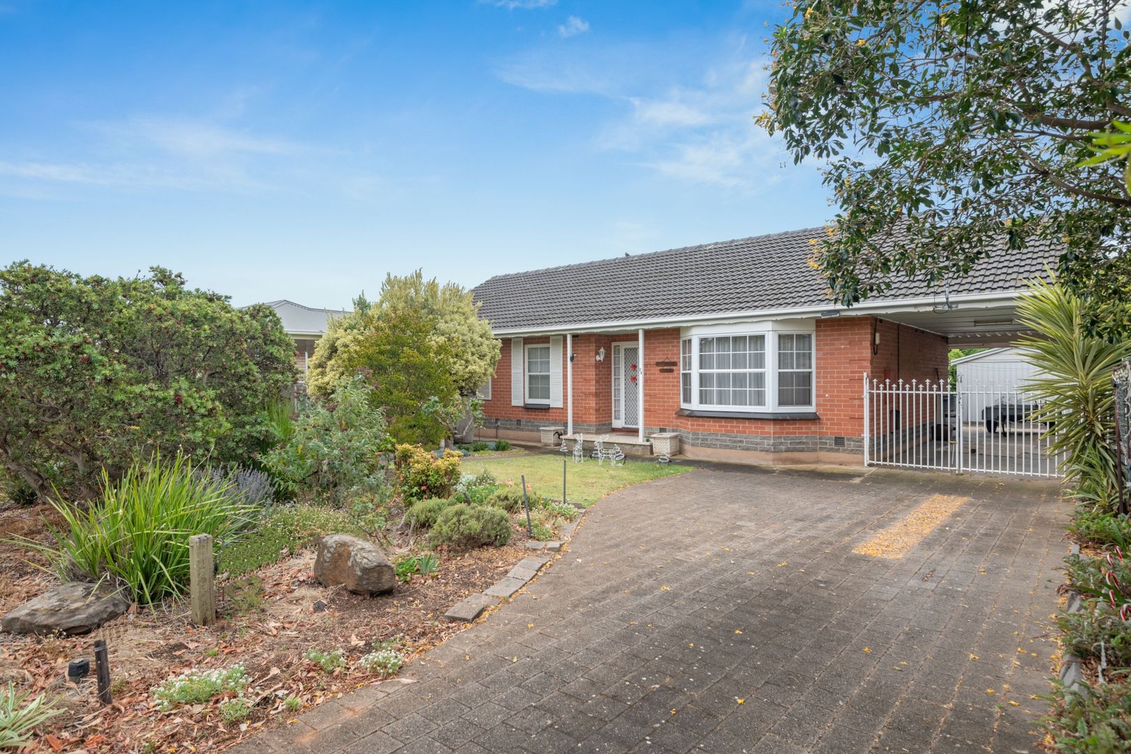 84 Dunrobin Road, Warradal | Property History & Address Research | Domain