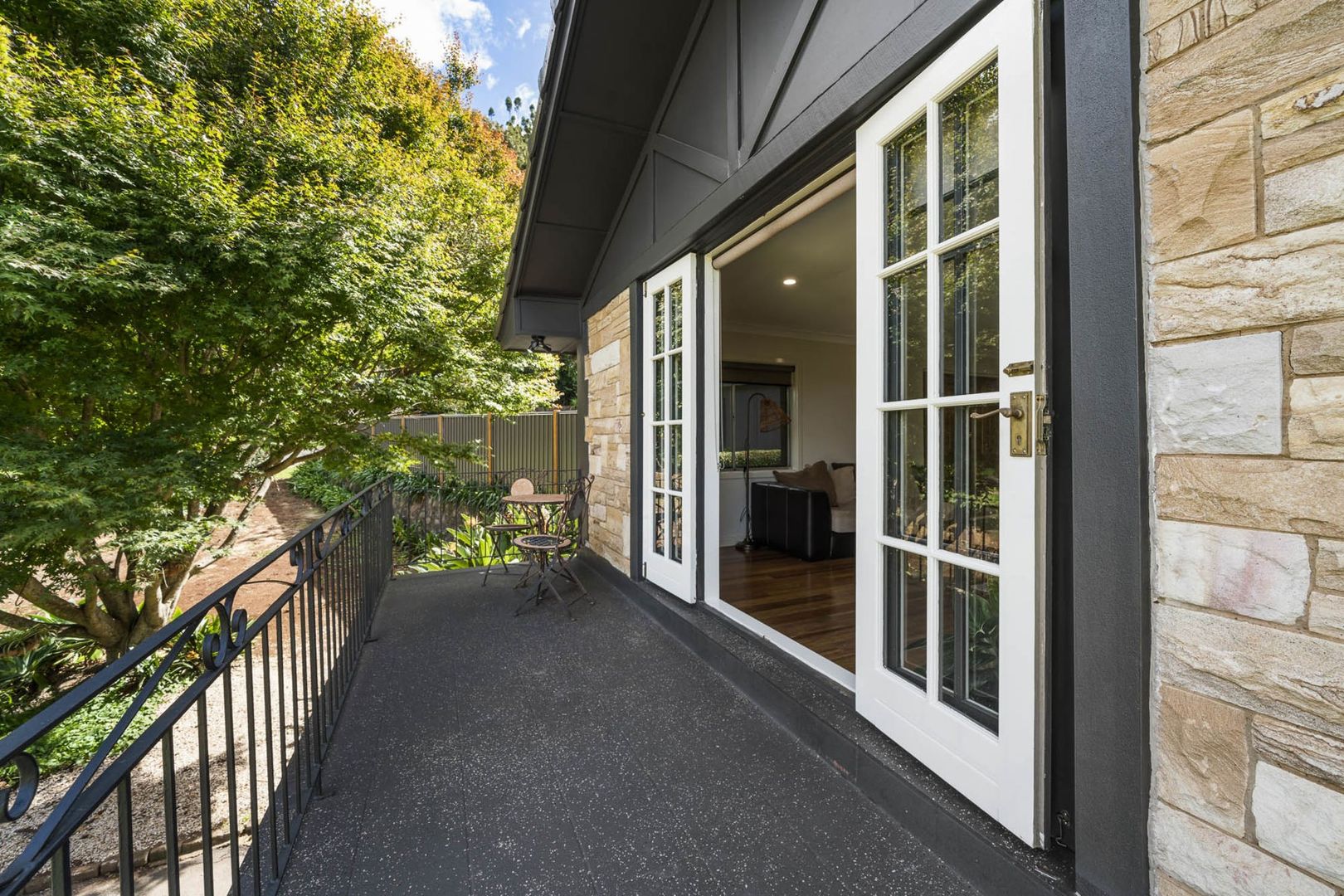 50 Mackenzie Street, Mount Lofty QLD 4350 | Domain