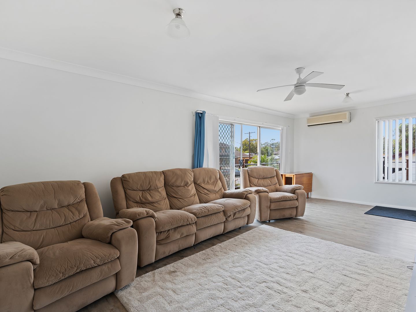 30 Spring Valley Avenue, Gorokan NSW 2263 - House For Rent | Domain