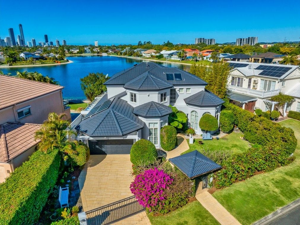 Sold 11 Lamb Street, Broadbeach Waters QLD 4218 on 05 Sep 2025 ...