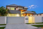 31 Howard Street, Runaway Bay | Property History & Address Research ...