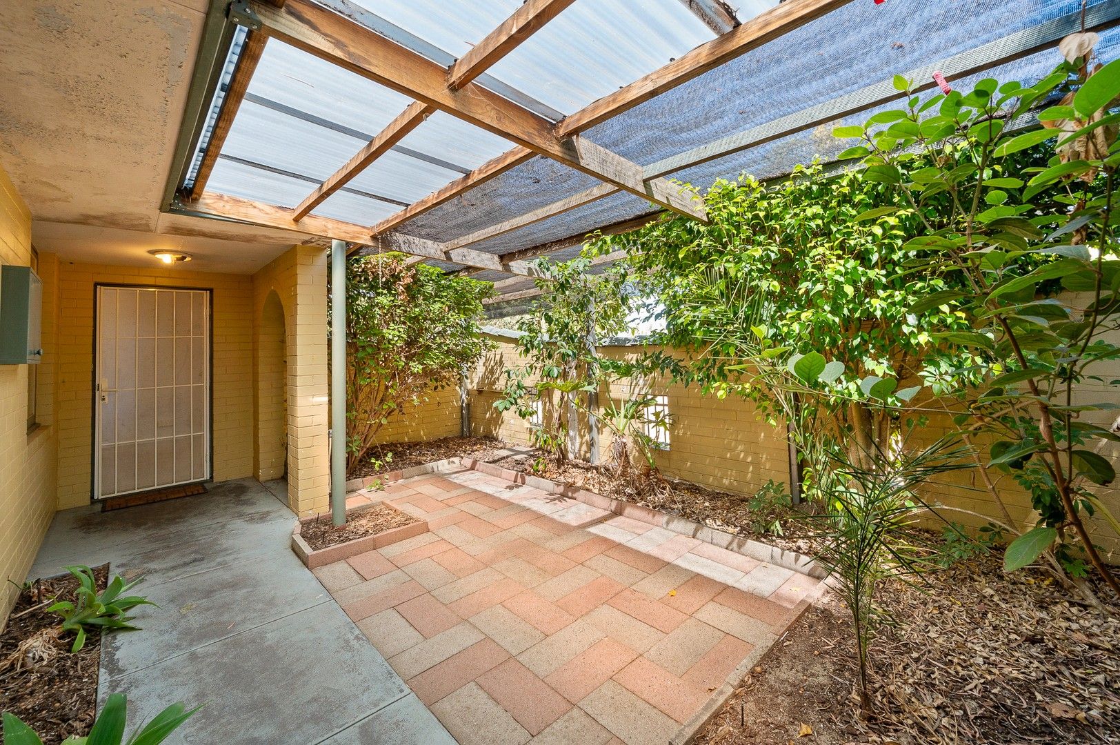 41 Hefron Way, Parmelia WA 6167 | Domain