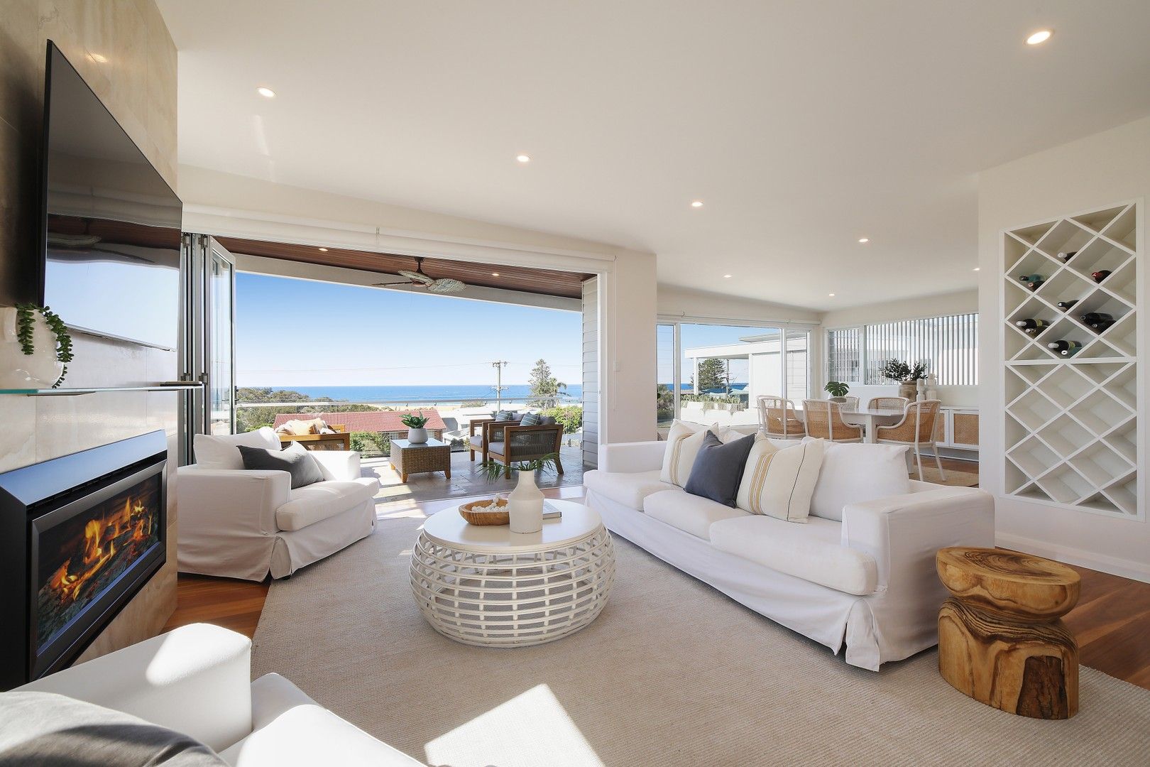 126 Ocean View Drive, Wamberal NSW 2260 - House For Rent | Domain