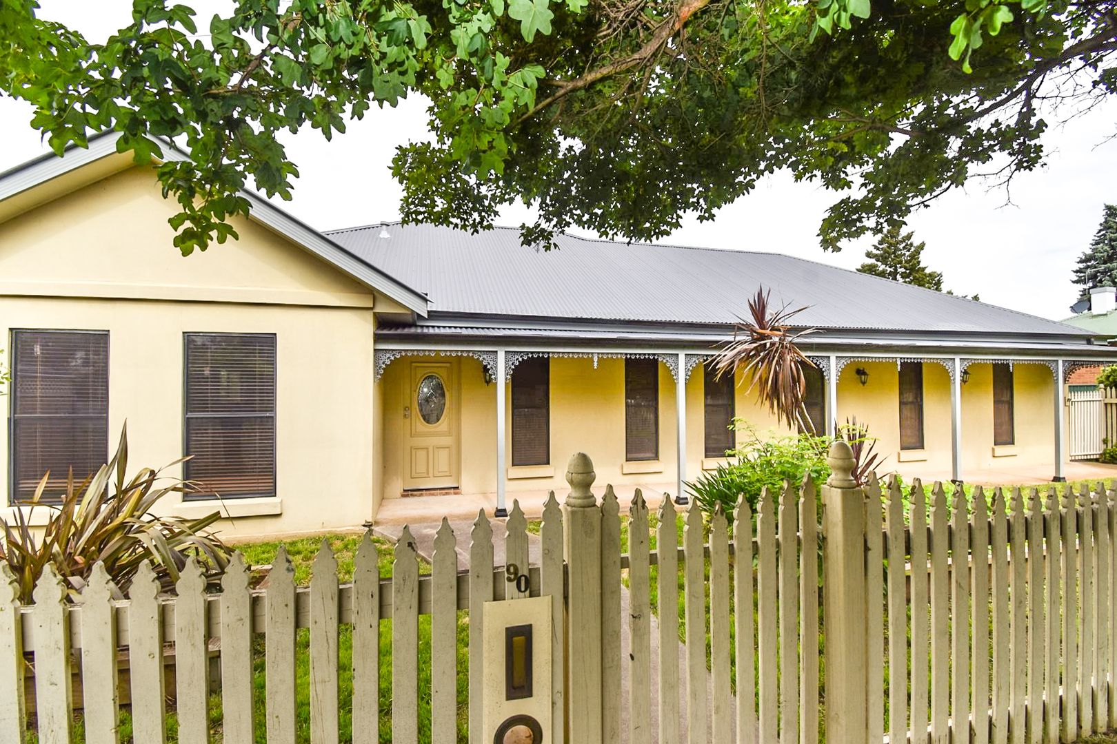 90 Edward Street, Orange | Property History & Address Research | Domain