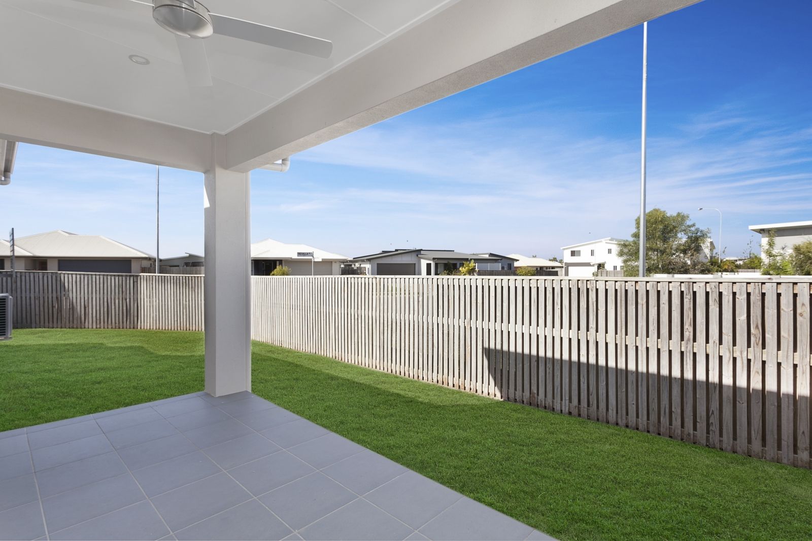 2/31 Trevalla Entrance, Burdell QLD 4818 - Duplex For Rent - $495 | Domain