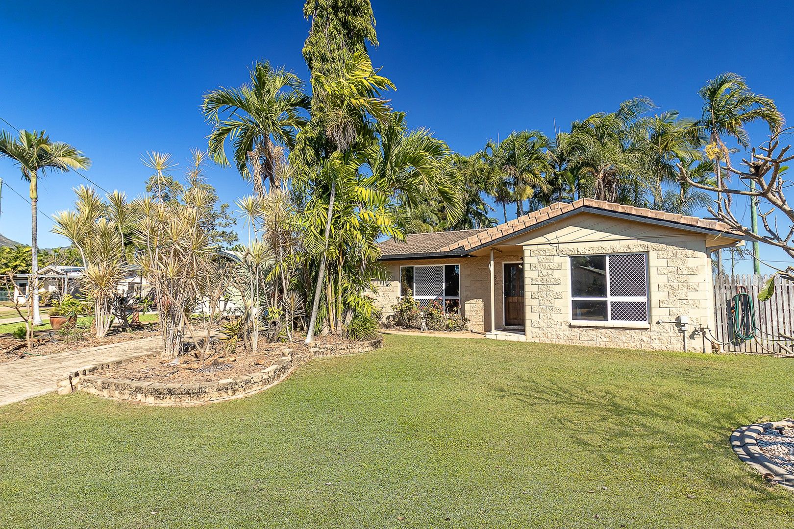 8 Finette Street, Rasmussen QLD 4815 - House For Rent | Domain