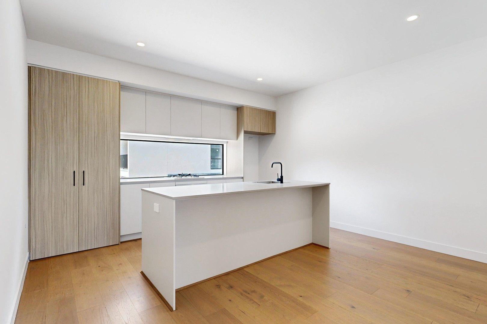 192 Betula Ave, Mill Park VIC 3082 - Townhouse For Rent | Domain