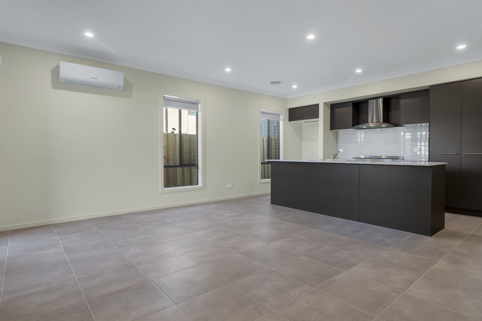 43 Hawkestone Street, Melton South VIC 3338 - House For Rent - $450 ...