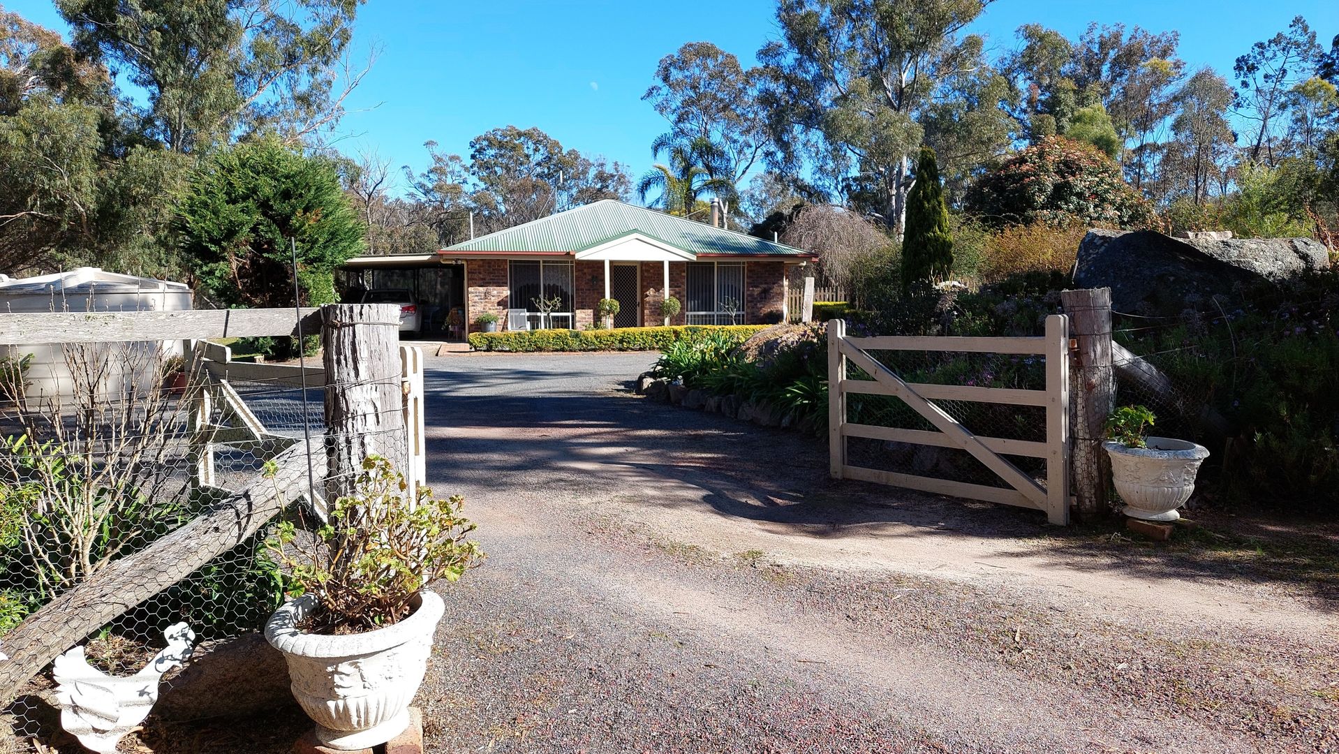 86 Rifle Range Rd, Stanthorpe QLD 4380 - House for Sale - $565,000