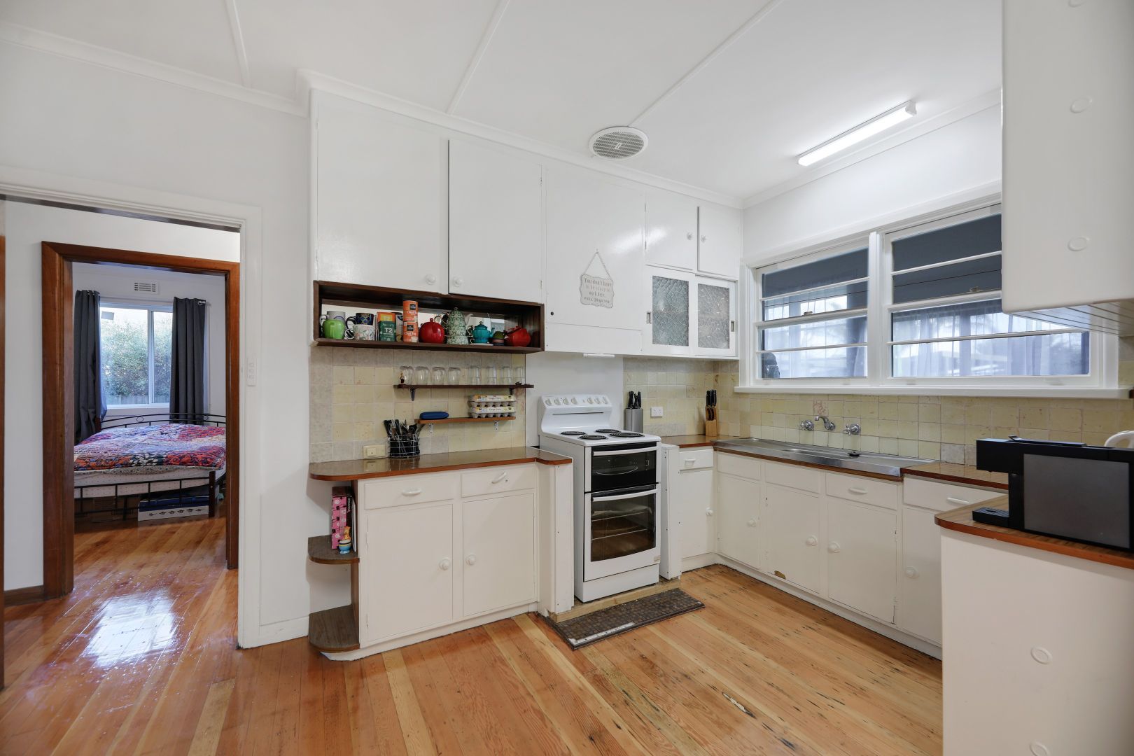 16 Vale Street, Moe VIC 3825 | Domain