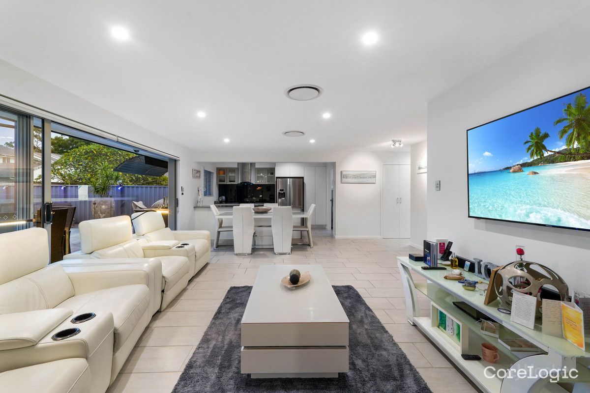 4 Rathbone Place, Labrador QLD 4215 - House For Rent - $950 | Domain