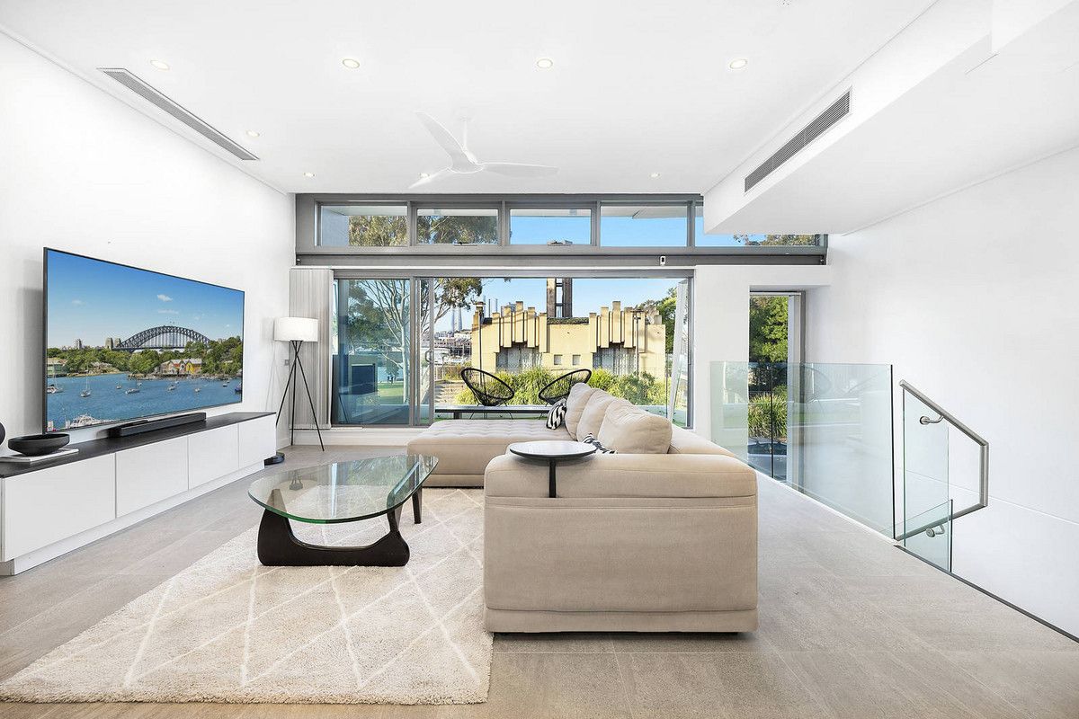 8 Griffin Place, Glebe NSW 2037 - Townhouse For Rent | Domain