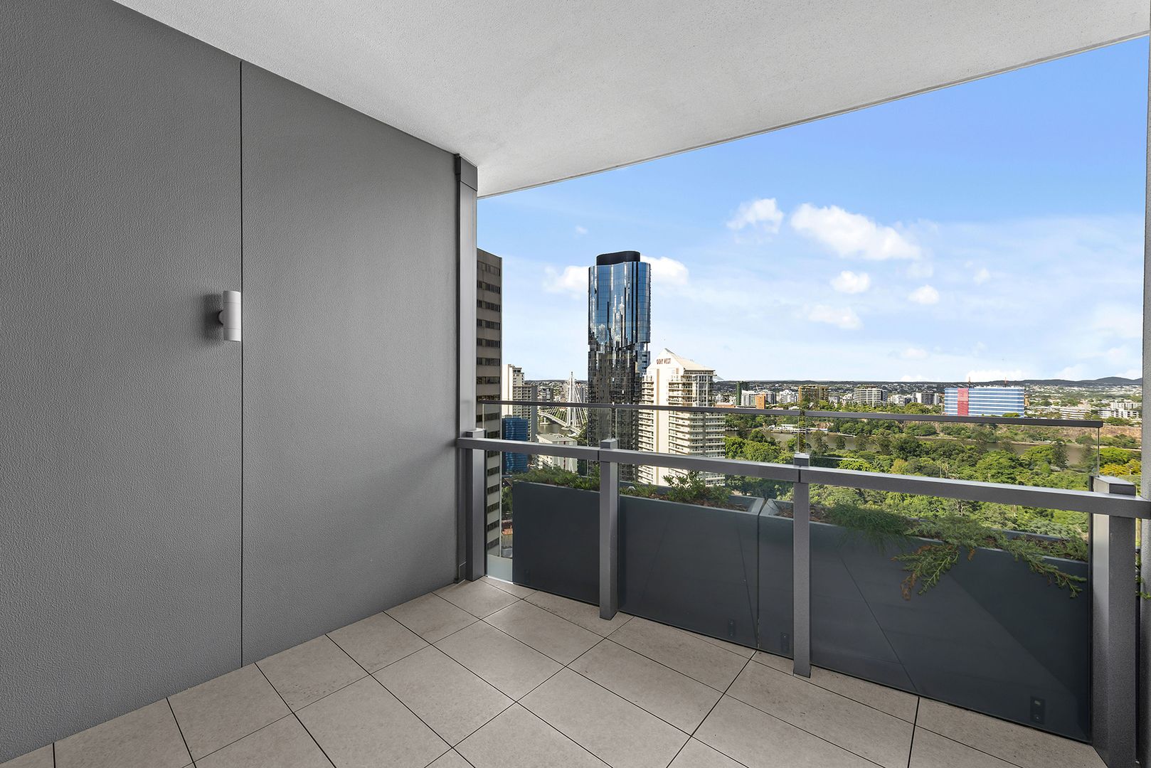 1813/8 Margaret Street, Brisbane City QLD 4000 - Apartment For Rent ...