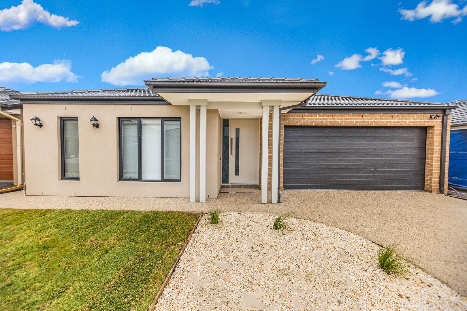 63 Belcam Circuit, Clyde North VIC 3978 - House For Rent - $575 | Domain