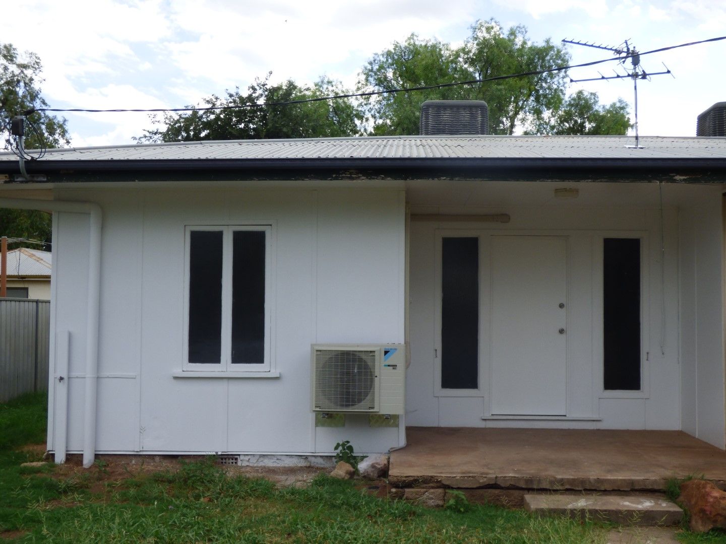 Unit 2, 51 Kenny Lane, St George QLD 4487 - Apartment For Rent | Domain