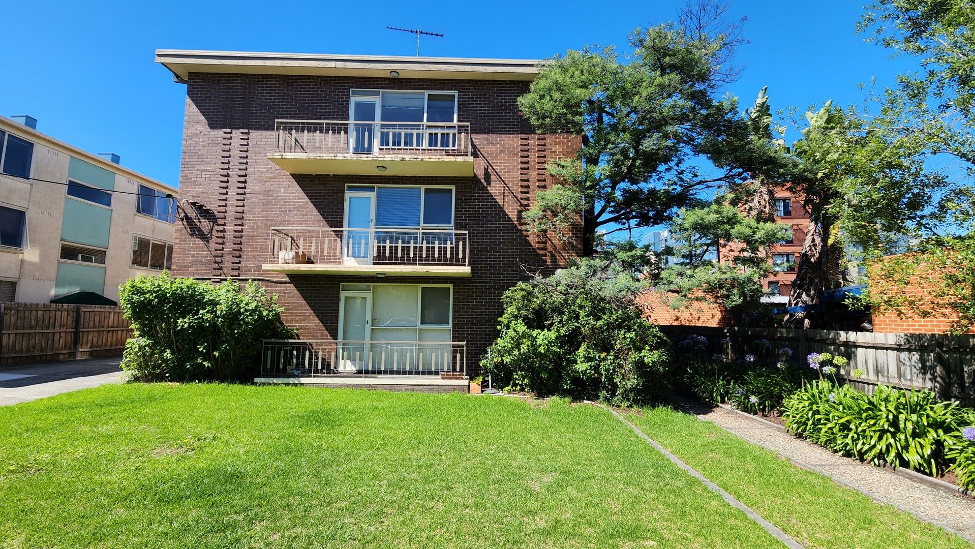 8/38 Park Street, Hawthorn VIC 3122 - Apartment For Rent - $475 | Domain